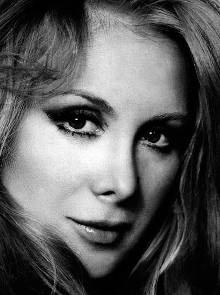 Filiz Akın Kimdir? - MaksatBilgi