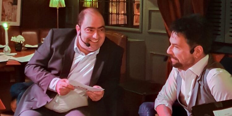 Özer Atik Kimdir? - MaksatBilgi
