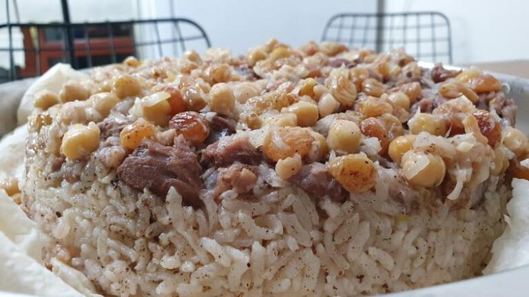 Divriği Pilavı Tarifi, Nasıl Yapılır? - MaksatBilgi