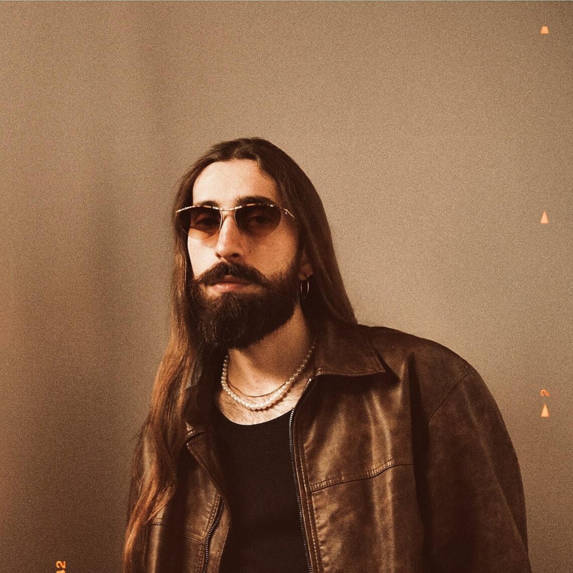 Emre Fel Kimdir? - MaksatBilgi