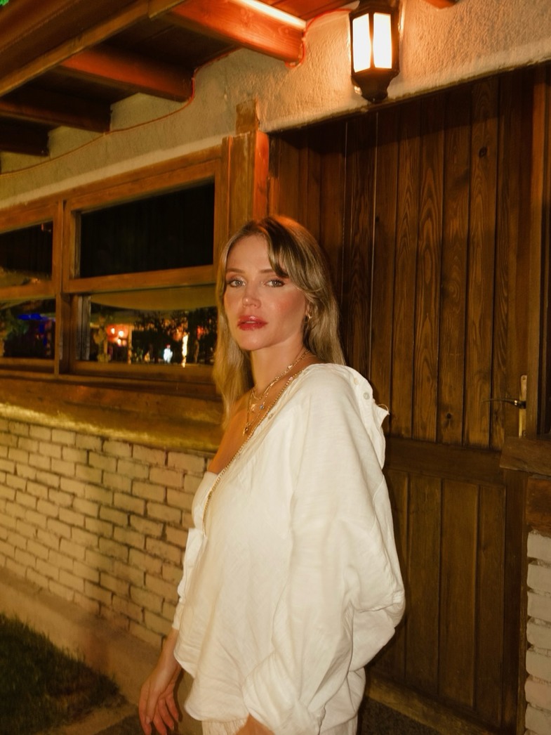 Ecem Karavus Kimdir? - MaksatBilgi
