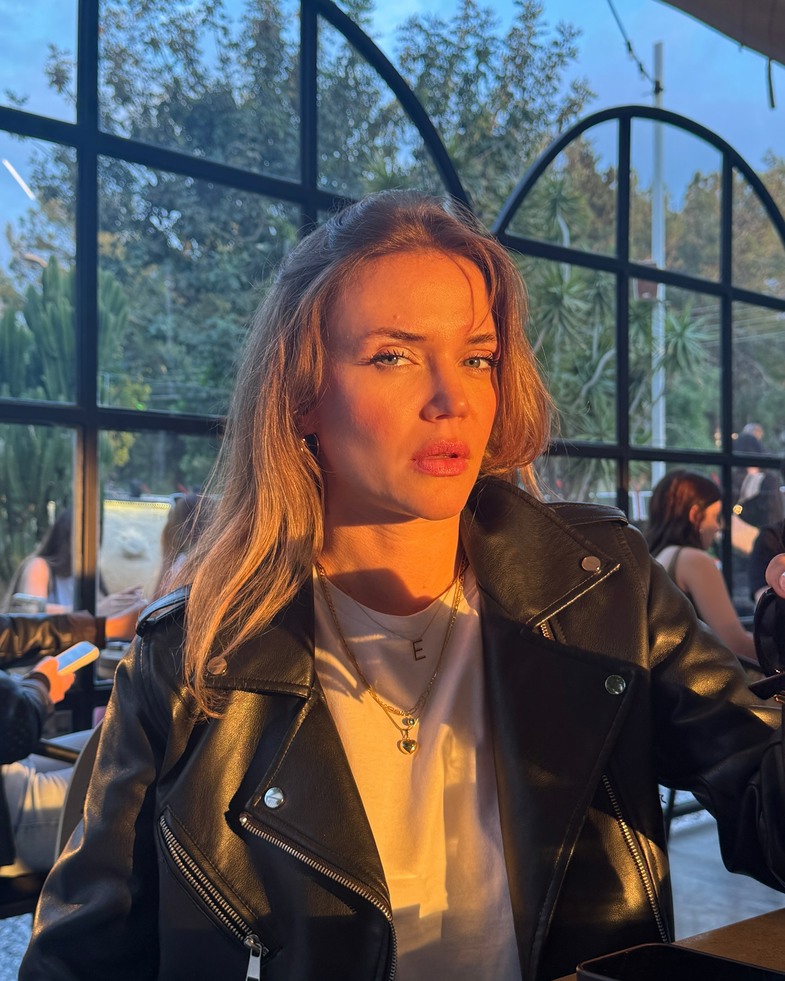 Ecem Karavus Kimdir? - MaksatBilgi