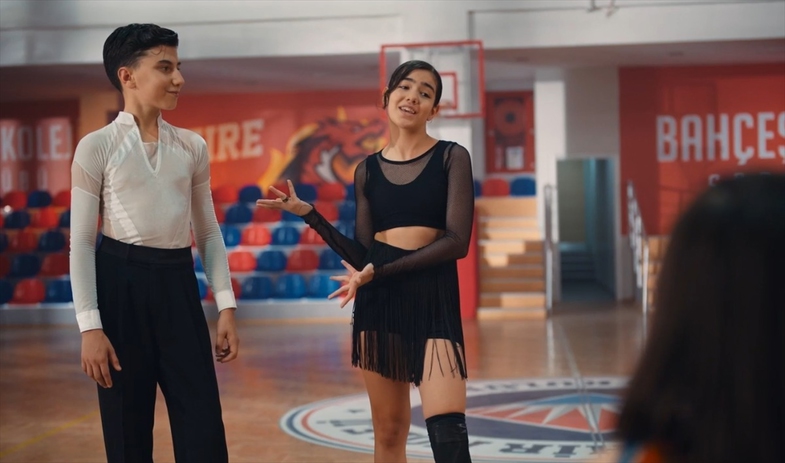 Haydi Tut Elimi Film Konusu ve Oyuncuları - MaksatBilgi