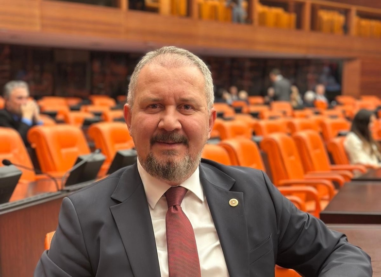 Mestan Özcan Kimdir? - MaksatBilgi